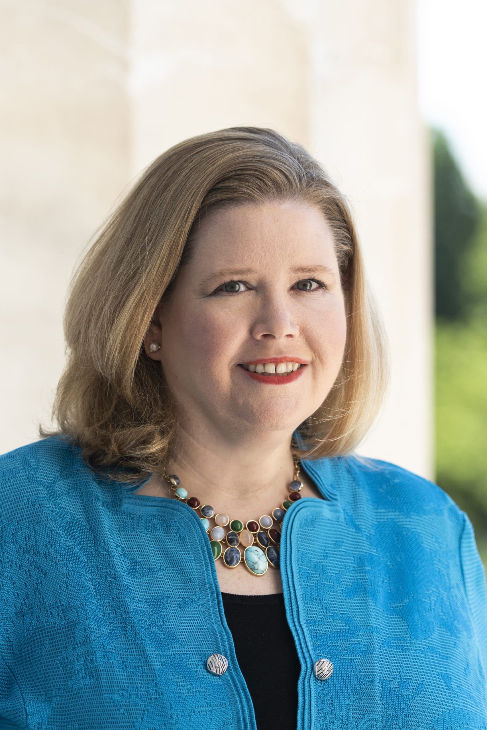 How this Entrepreneur Coach Led 11,000 Employees to Billions in ...